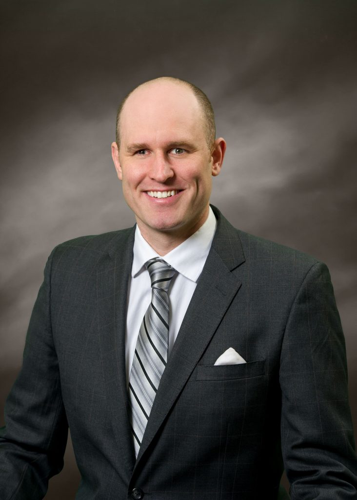 Darik Headshot 19 | Alan Ripka